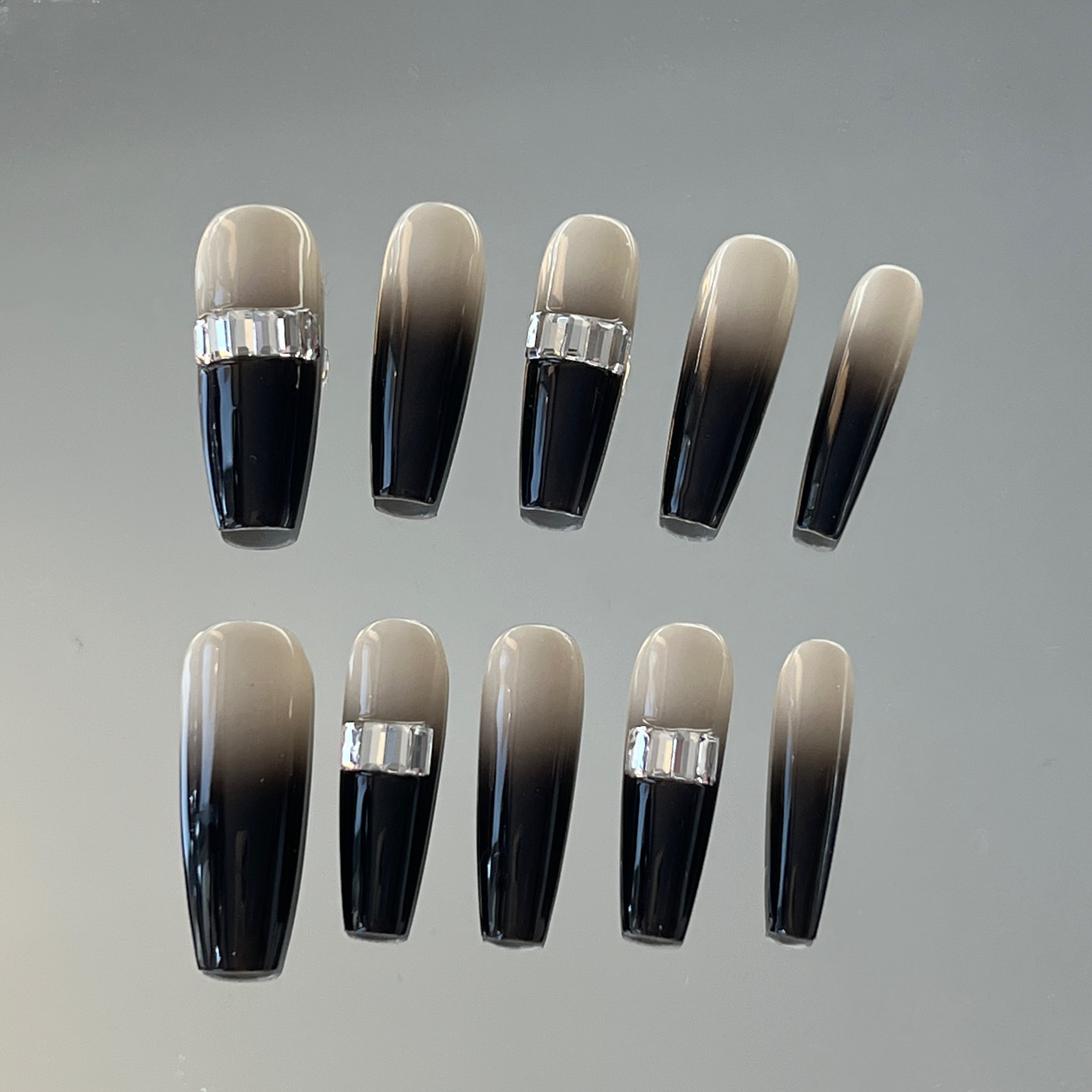 Day & Night – Xnt Studio