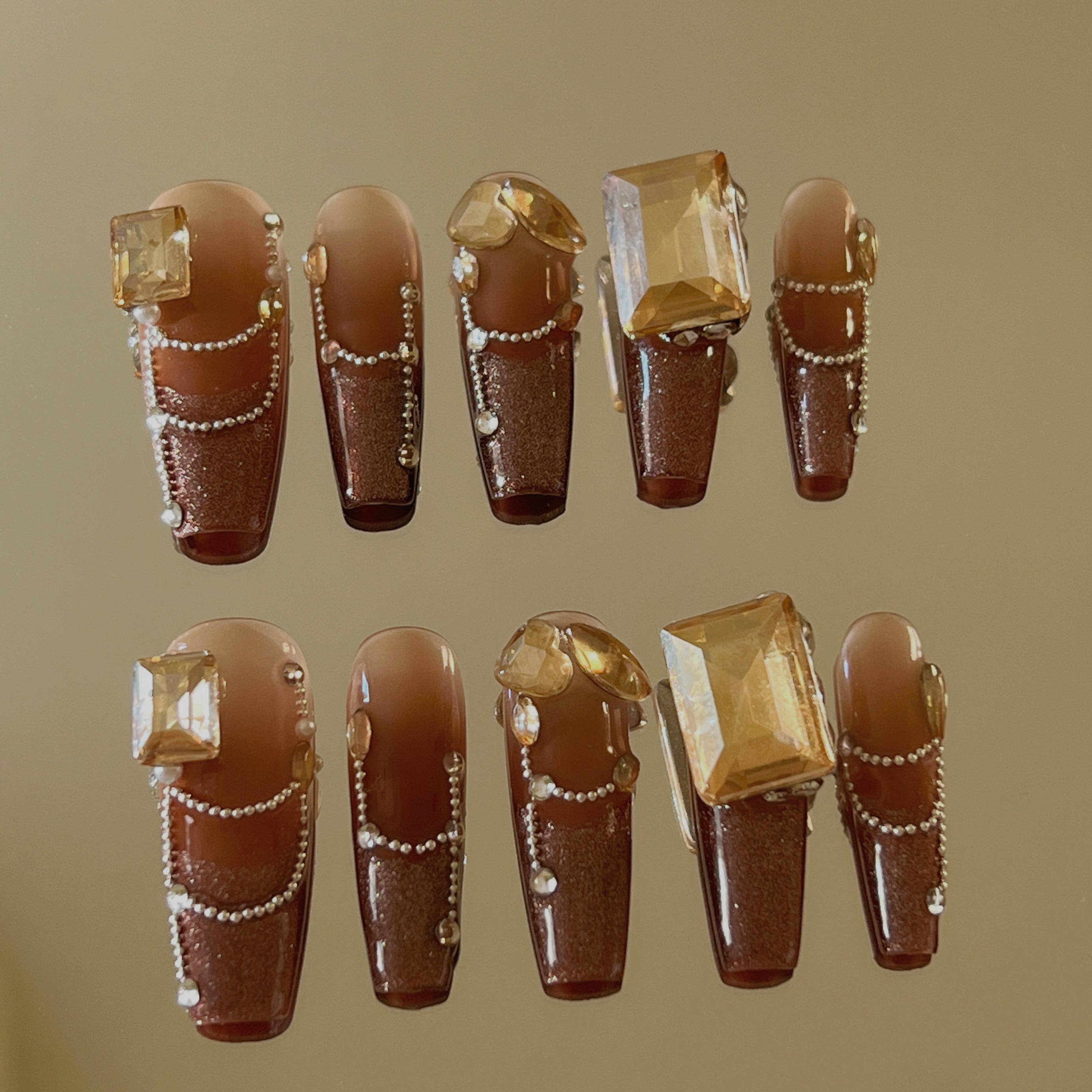 Golden Quicksand – Xnt Studio